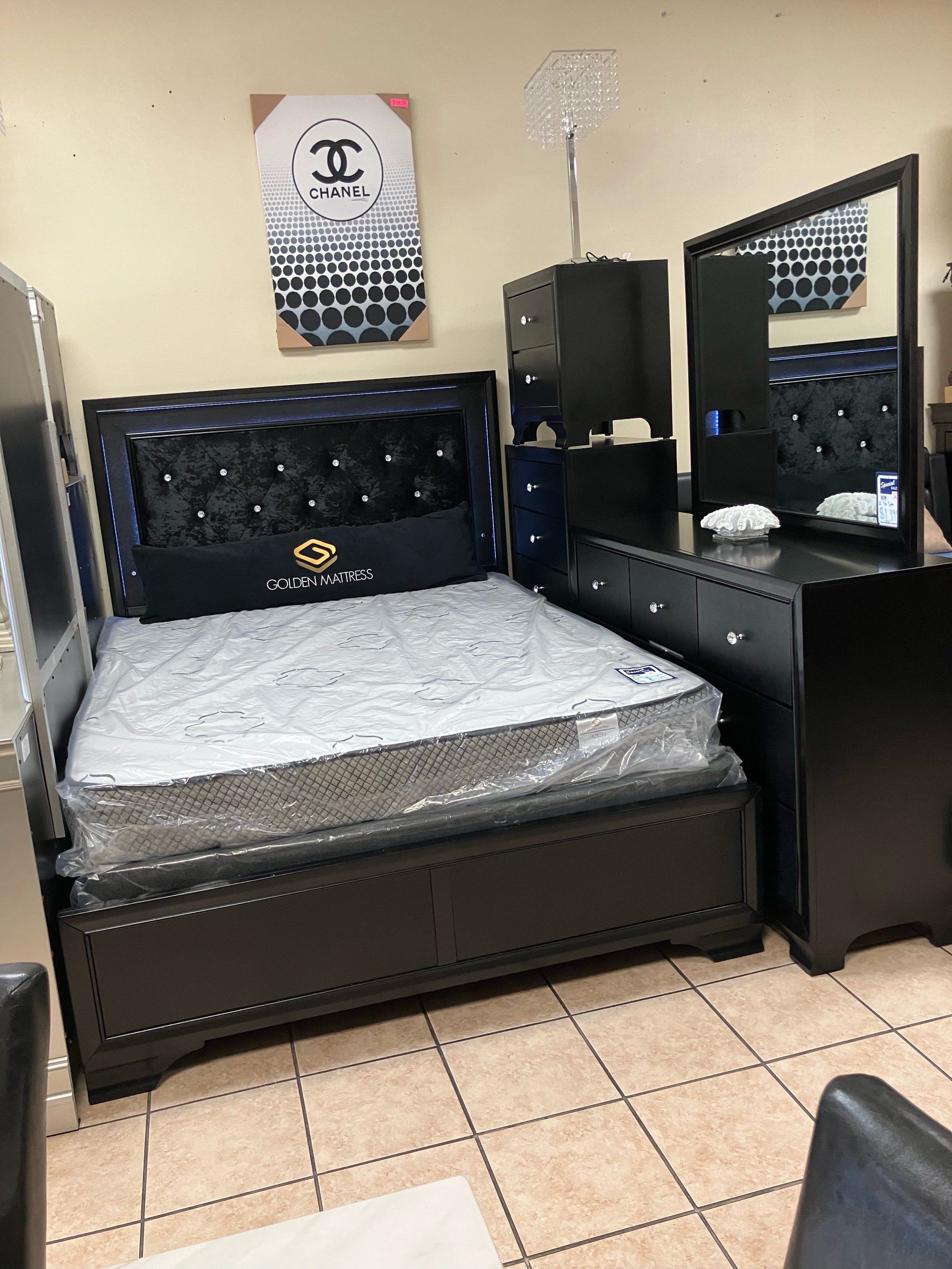 Micah queen bedroom set store